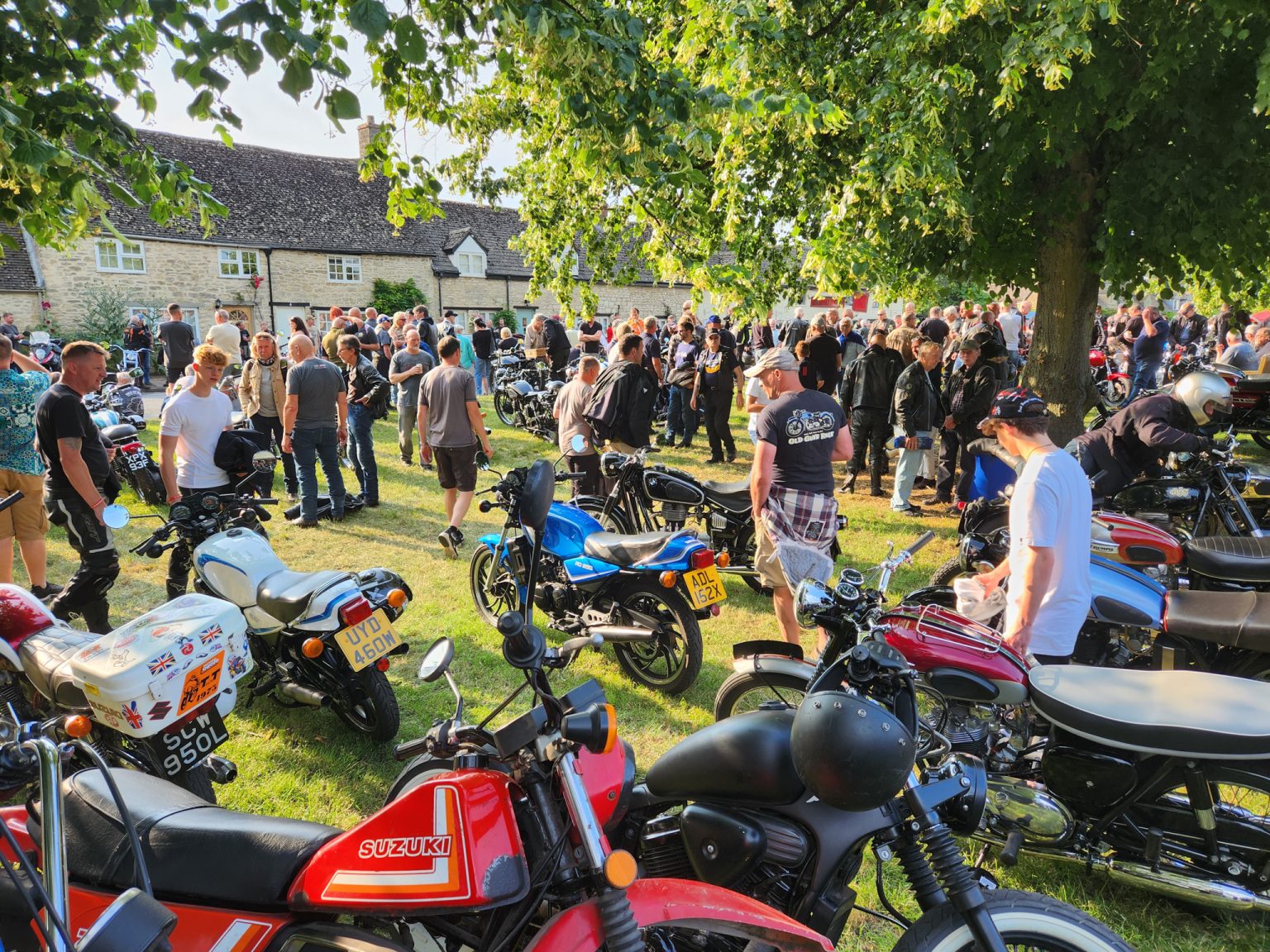 Summer ride outs and bike meets - Lightningpass